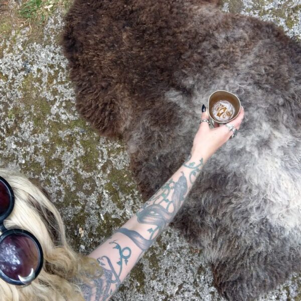 5 Brilliant uses for a sheepskin (and 1 awful one that will make you ...